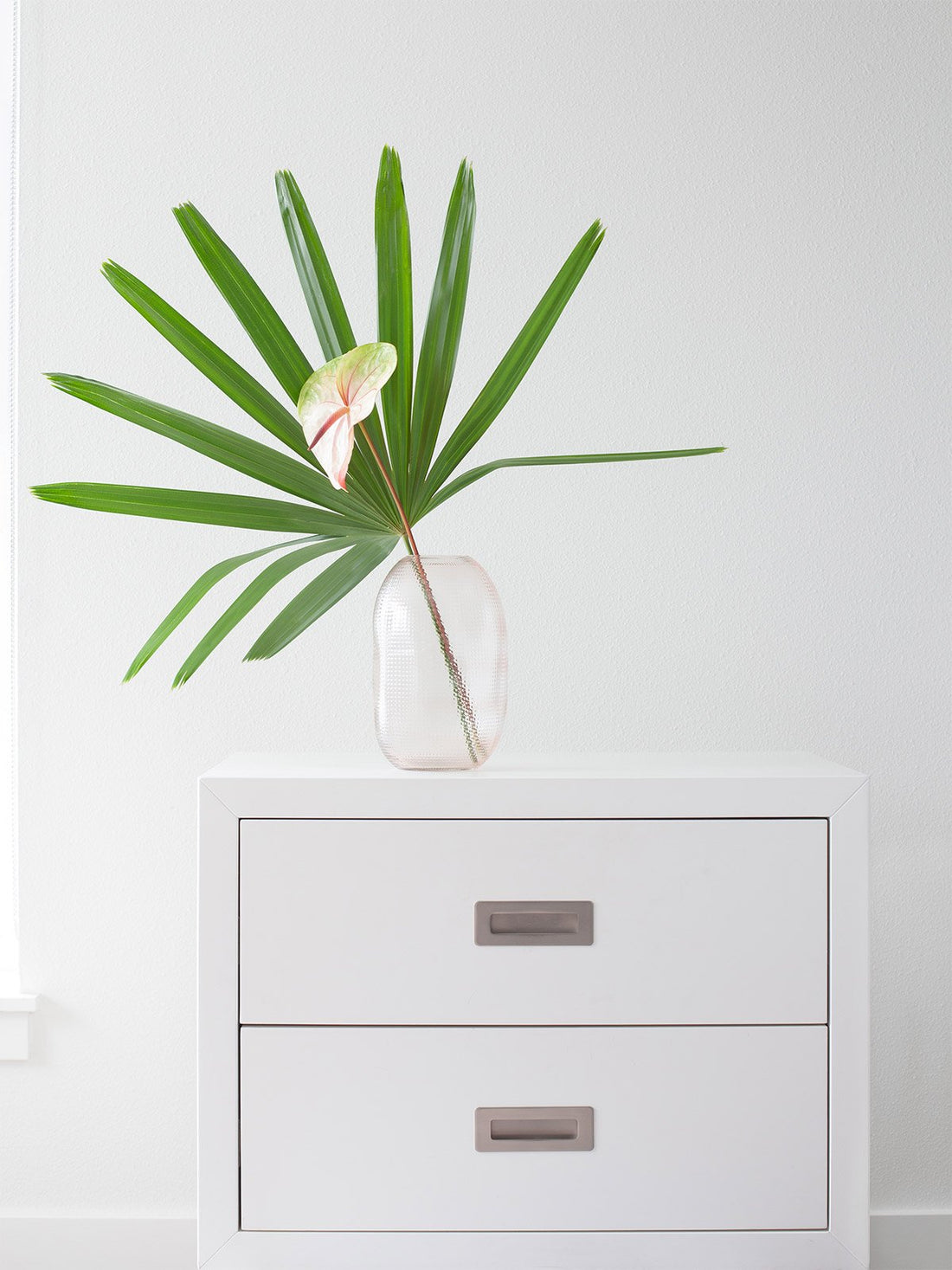 textured glass vase - pink – miljuu